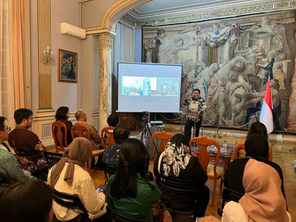 Kepala BNN RI Beserta Delegasi Hadiri Pertemuan Masyarakat di KBRI Roma