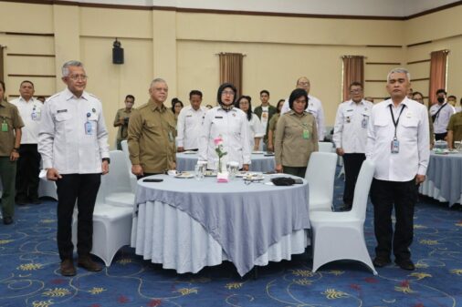 Kementerian LHK dan PWRI Adakan Bakti Sosial Di Balai Besar ...