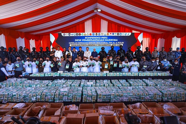 DUA TON SABU DISITA, BNN RI-POLDA KEPRI-BEA DAN CUKAI-TNI AL GAGALKAN UPAYA PENYELUNDUPAN SABU ...